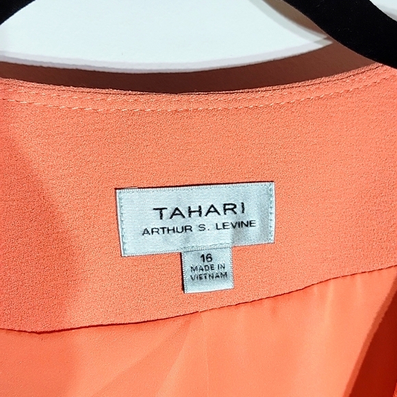 Tahari | Jackets & Coats | Tahari Blazer Nwt Size 6 | Poshmark